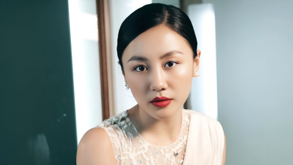 Top 15 ca sĩ Việt Nam nổi tiếng, nhiều fan nhất hiện nay